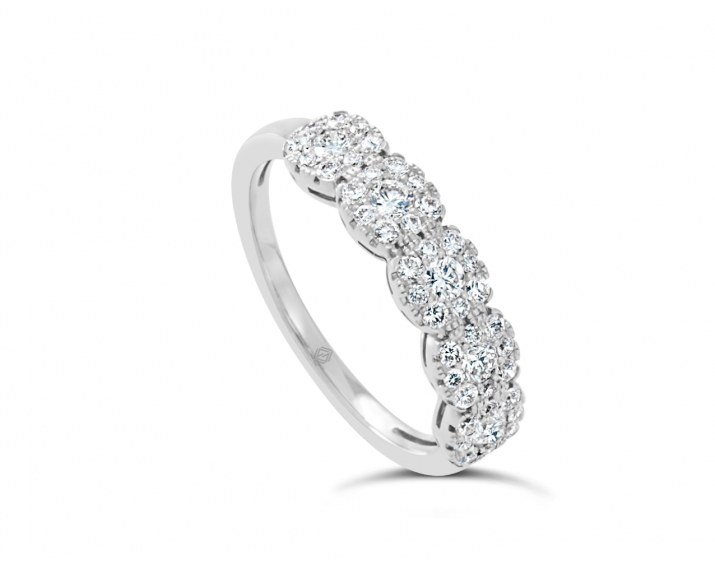 Guide to Our Luxury Christmas Diamond Jewelry Gift Ideas